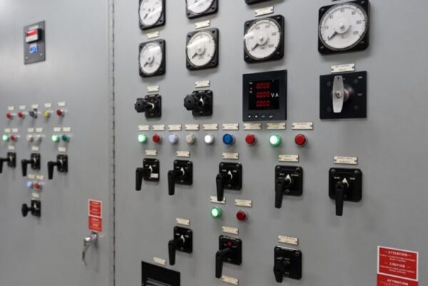 What is a digital panel meter - Blue Jay